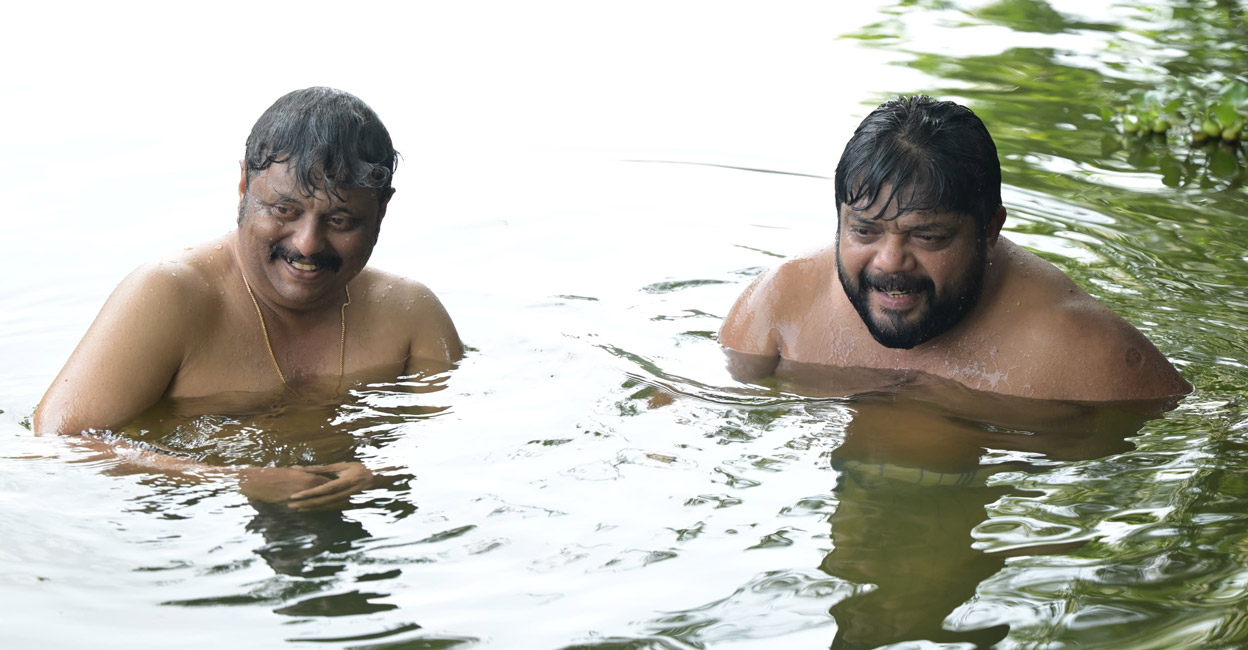 രണ്ട് സംവിധായകന്മാർ വെള്ളത്തിൽ ! | MA Nishad And Johny Antony