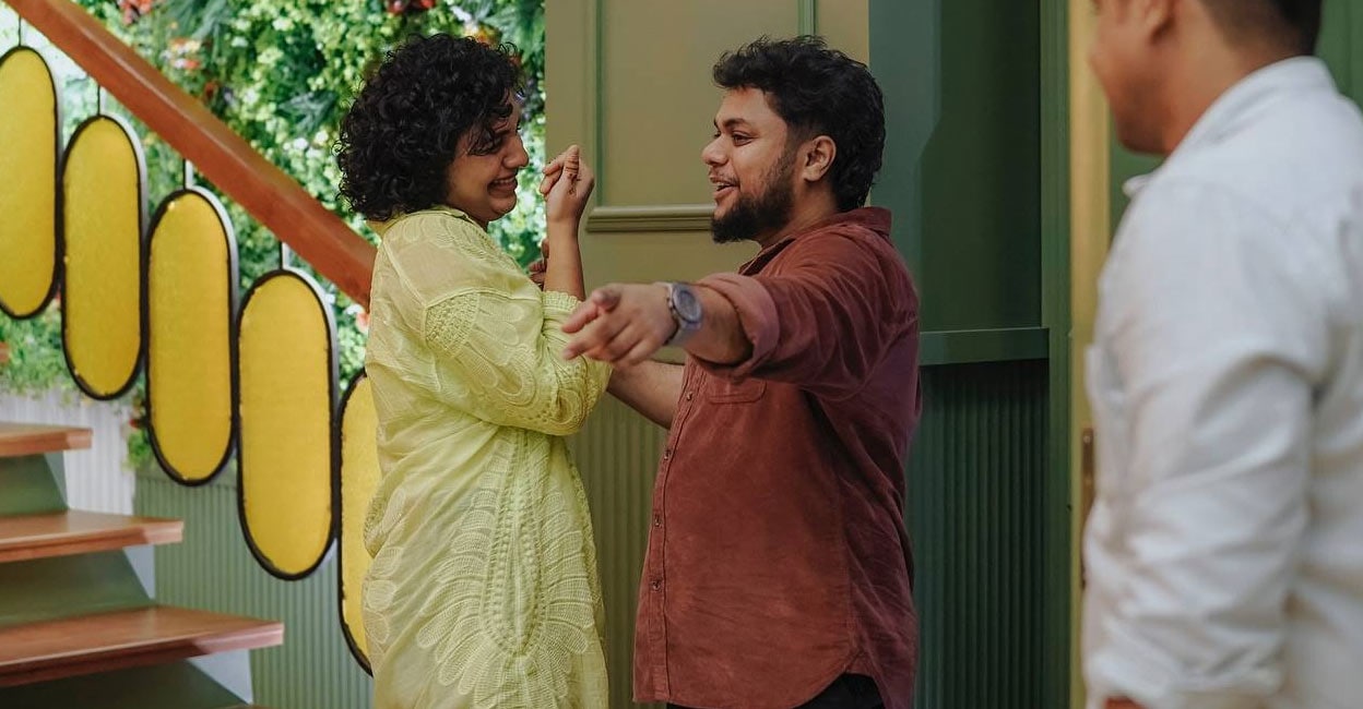 പ്രിയ വാരിയരുമായി ഒരു പ്രശ്നവുമില്ല, സ്റ്റെഫി ഞാനാണെന്ന് പലർക്കും ...