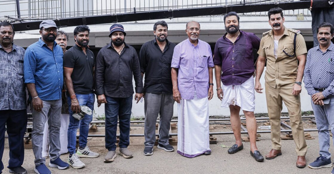 പാലാ കുരിശുപള്ളി മുറ്റത്ത് സുരേഷ് ഗോപിയും കബീറും തമ്മിൽ സംഘട്ടനം ...