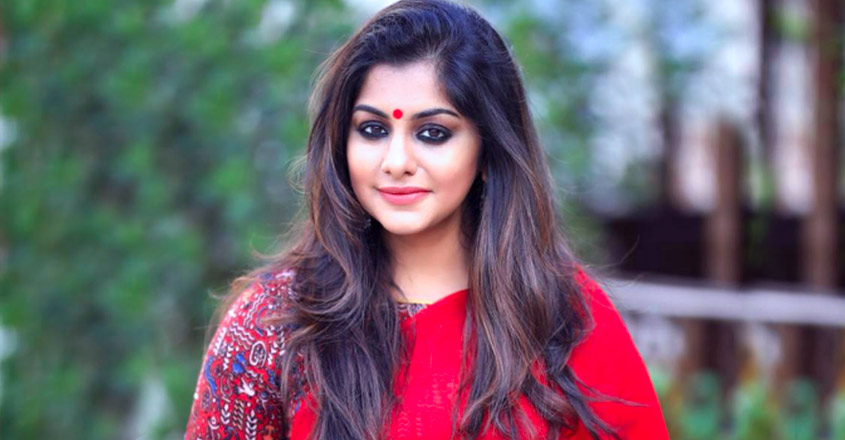 പാട്ടിലെ ഇടവേള അവസാനിപ്പിച്ച് മീര നന്ദൻ; ഇനി പാട്ട് ആരാധകർക്കായി|Meera ...