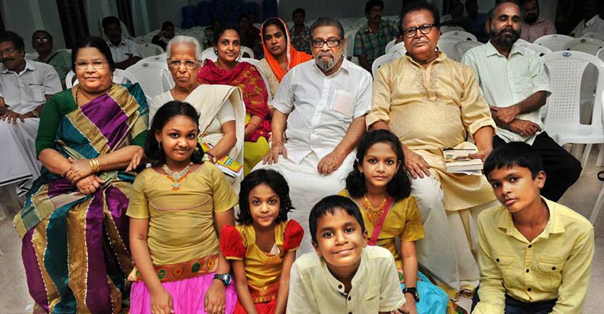 കസ്തൂരിമണമുള്ള പാട്ട്, പൗർണമിച്ചന്ദ്രിക പോലെ പടർന്ന സ്നേഹം |Arjunan Master