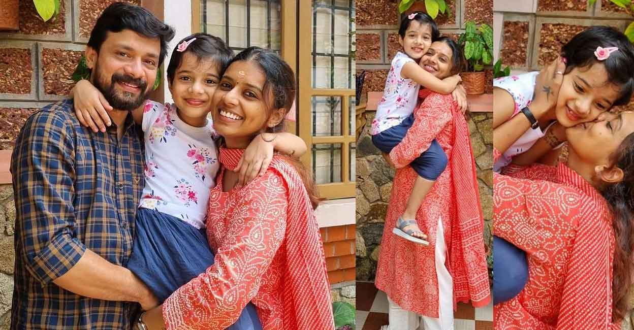 സിത്താരയുടെ കുടുംബത്തിന്റെ ഓണപ്പാട്ട് ശ്രദ്ധേയമാകുന്നു | Sithara Family