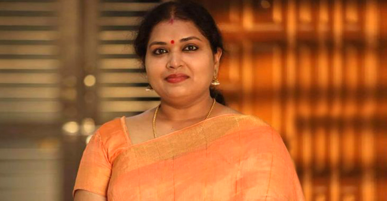 പാട്ട് കേട്ട് പത്തര പവന്റെ മാല ഊരി നൽകിയ ജയലളിത, വിസ്മയിപ്പിച്ച സംഗീത ...