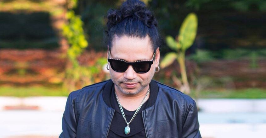 ‘അന്ന് ജീവനൊടുക്കാൻ ഞാൻ ഗംഗയിൽ ചാടി, പക്ഷേ’; മനസ്സു തുറന്ന് കൈലാഷ് ഖേ ...