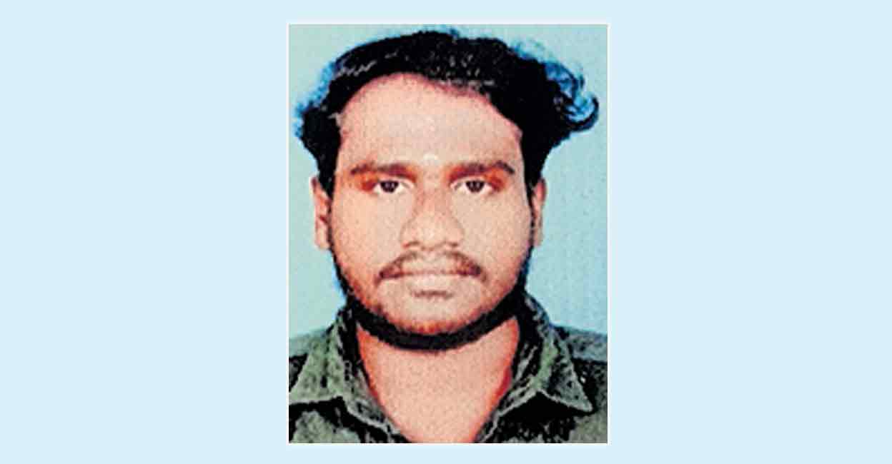 മരുന്നു വാങ്ങാൻ പോലും പണമില്ല; സുധീഷിനെ സഹായിക്കുമോ...