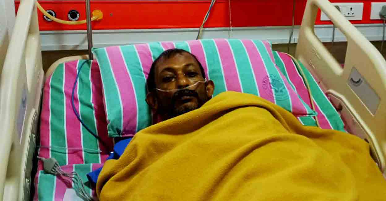 കരൾ മാറ്റം മാത്രം ഏക പ്രതിവിധി, 25 ലക്ഷം രൂപ വേണം; സഹായം തേടി കുരുവിള