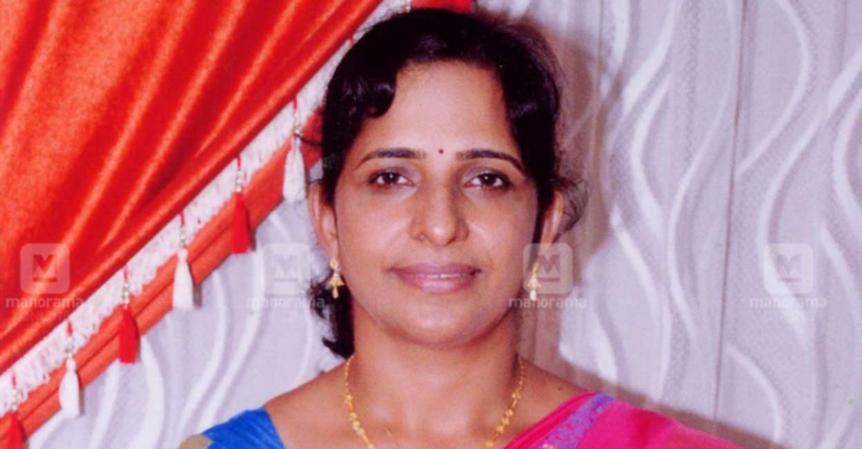 അധ്യാപികയെന്നു പറഞ്ഞു ജോളി കബളിപ്പിച്ചെന്ന് തഹസിൽദാരും ബ്യൂട്ടീഷ്യനും ...