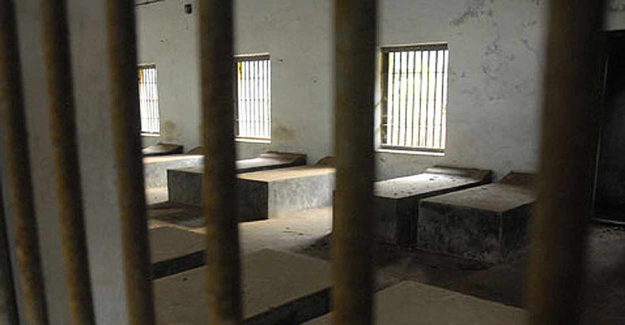 എന്തും നടക്കുന്ന ജയിലുകൾ | jail | Prison | poojappura central jail ...