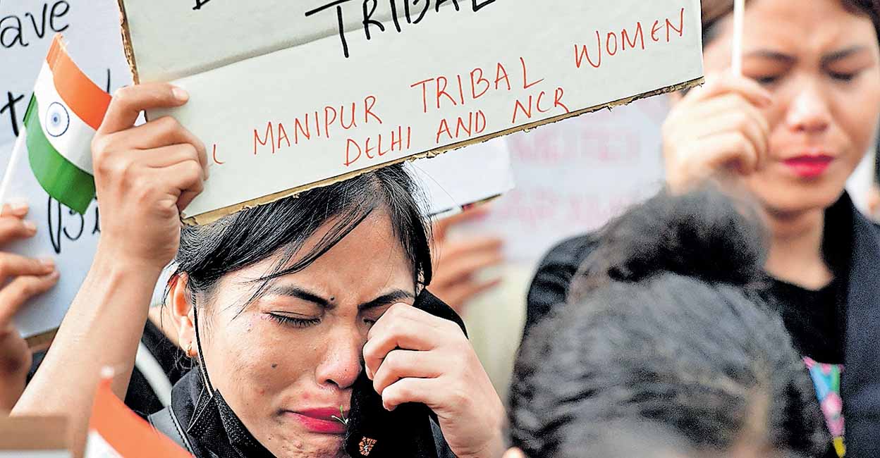 മണിപ്പുരിൽ വീണ്ടും വെടിവയ്പ്; 25 ഭീകരരെ പിടികൂടിയെന്ന് കരസേന; ഗ്രാമങ്ങ ...