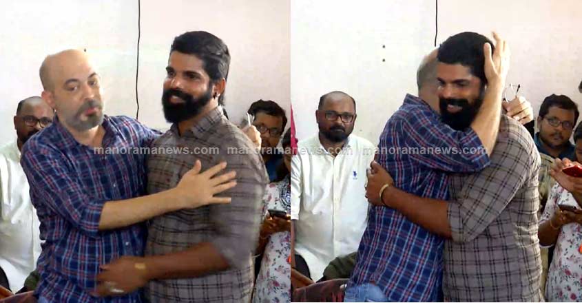 ഇരുവരെയും ഒരുമിച്ചിരുത്തി വാർത്താ സമ്മേളനം| Bineesh Bastin| Anil ...