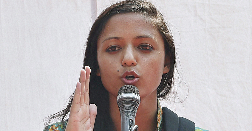 ‌ജെഎൻയു നേതാവ് ഷെഹ്‌ല ഷാ ഫൈസലിന്റെ പാർട്ടിയിൽ | Shehla Rashid ...