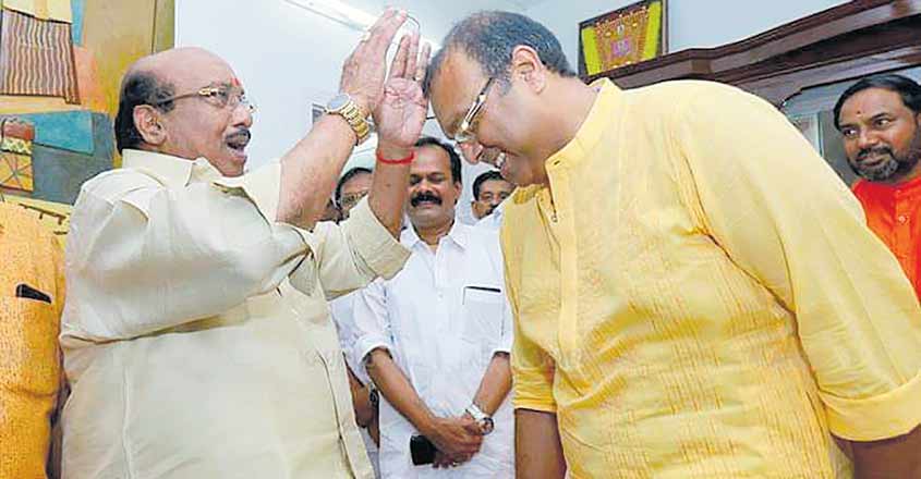 അനുഗ്രഹം തേടി തുഷാർ; ‘ആയുഷ്മാൻ ഭവഃ’ ചൊല്ലി വെള്ളാപ്പള്ളി | Thrissur ...