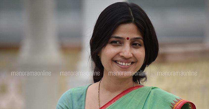 ഡിംപിൾ യാദവ്: എസ്പിയുടെ പെൺകരുത്ത് | Dimple Yadav | Election News in ...