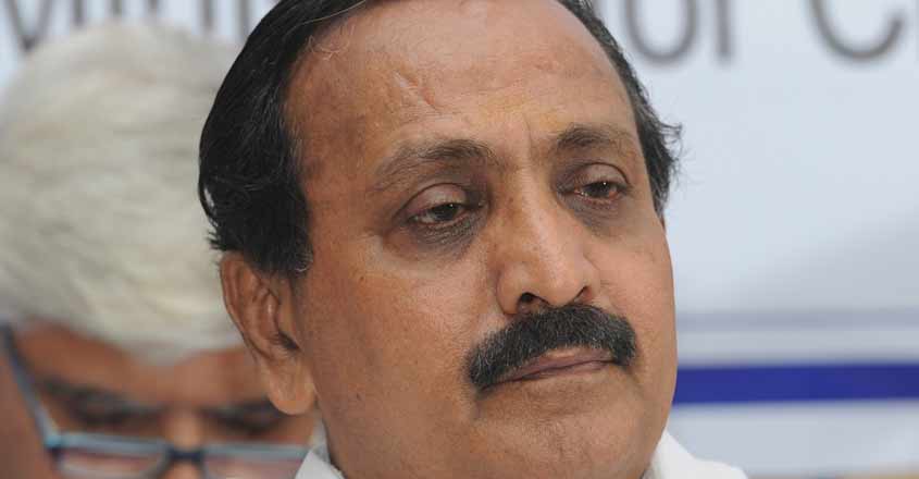 ഒളിക്യാമറ കേസ്: ദൃശ്യങ്ങൾ കോടതിയിൽ സമർപ്പിച്ചു | M.K. Raghavan ...