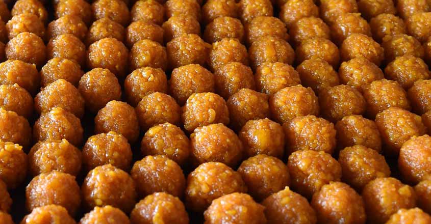 കഴിക്കാൻ നൽകുന്നത് ലഡ്ഡു മാത്രം; വിവാഹമോചനം തേടി ഭർത്താവ് | Man seeks ...