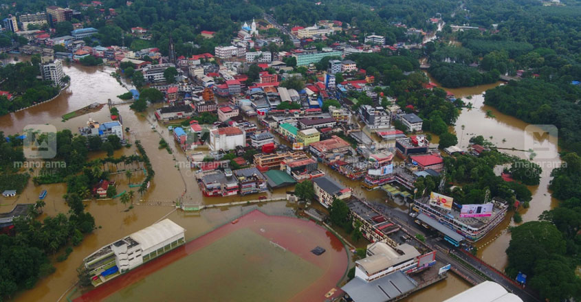 പ്രളയ വാർഷികത്തിൽ ദുരന്ത ഭൂമിയായി കേരളം, കണ്ണീരൊപ്പി സോഷ്യൽമീഡിയ ...
