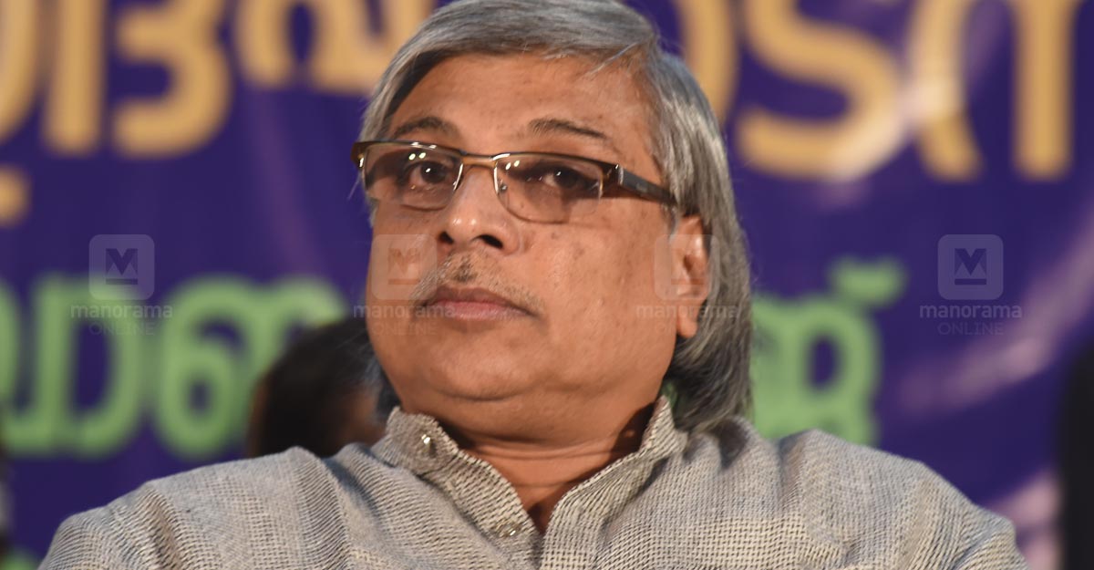 പെൺകുട്ടിയെ പീഡിപ്പിച്ചെന്ന ആരോപണം; കമലിന്റെ പരാമർശത്തിനെതിരെ പൊലീസി ...