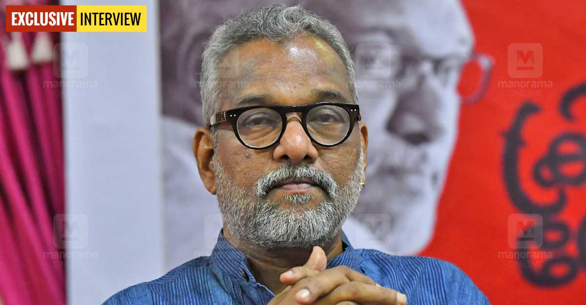 ഭരണം പിണറായി വിജയനിലേക്ക് ഒതുങ്ങുന്നു | TP Rajeevan Interview ...