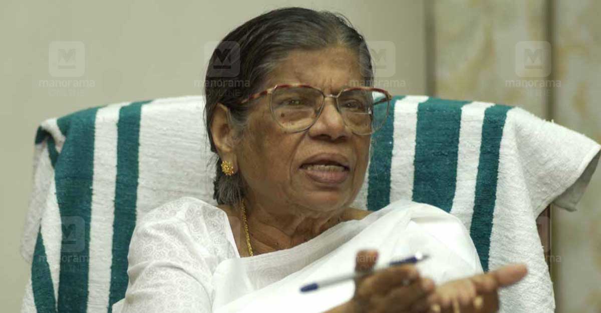 ‘ഗൗരിയമ്മയെ പുറത്താക്കി’ എന്ന വമ്പൻ രാഷ്ട്രീയ സ്കൂപ്പ് | Thalakuri | K ...