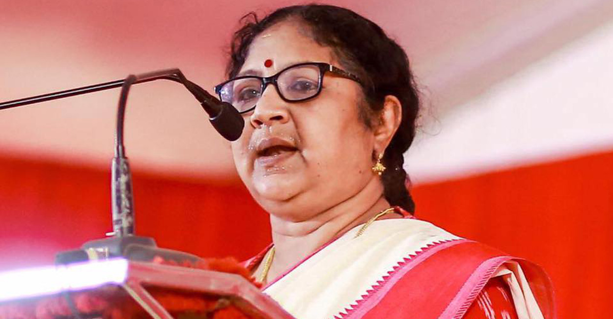 യുജിസി നിർദേശം ധൃതി പിടിച്ച് നടപ്പിലാക്കില്ലെന്ന് മന്ത്രി | UGC ...