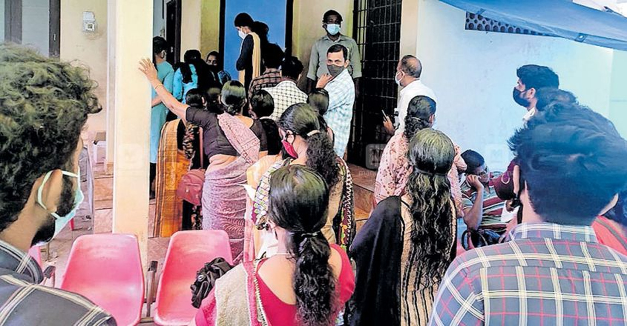 കേരളത്തില്‍ ആശങ്ക; വൈറസ് പെരുകുന്നു: കേന്ദ്രം | Union Health Ministry ...