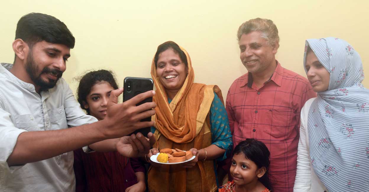മോഹിച്ചത് സർക്കാർ ജോലി, ജാബിറിന്റെ കുടുംബം ഹാപ്പി | All About MP Jabir ...