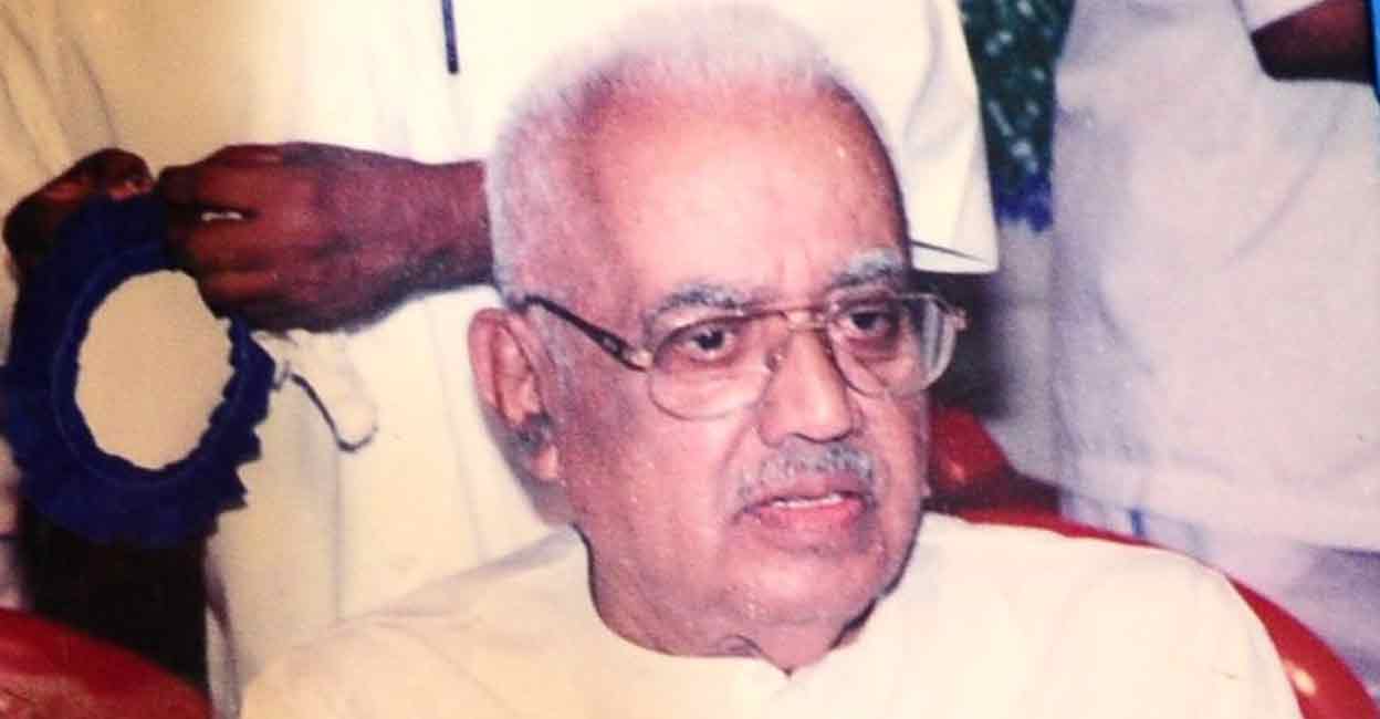 ഏക വ്യക്തി നിയമം: അനുകൂലിച്ചവരിൽ ഇ.കെ.നായനാരും പി. സതീദേവിയും - EK ...