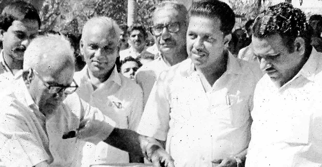 പൊരുതിനിന്ന കാലം; രോഗം മറന്നും പ്രവർത്തനം - Kodiyeri Balakrishnan ...