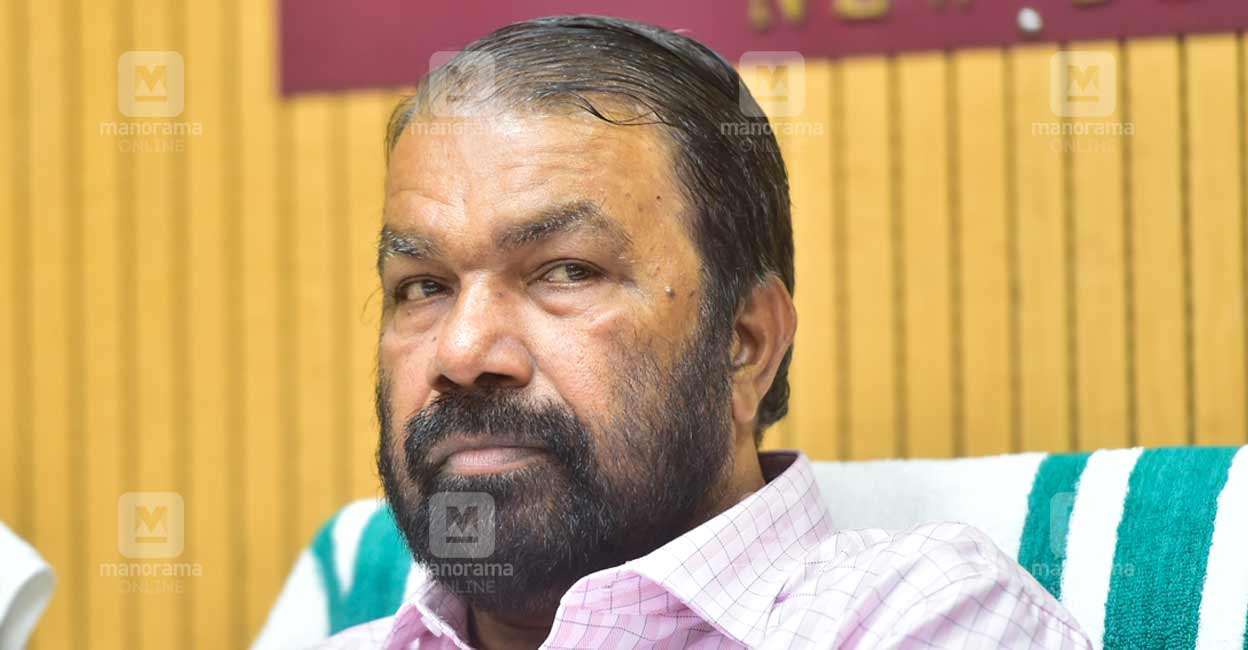 സ്കൂൾസമയം മാറ്റാൻ തീരുമാനിച്ചിട്ടില്ല: മന്ത്രി - Education Minister V ...