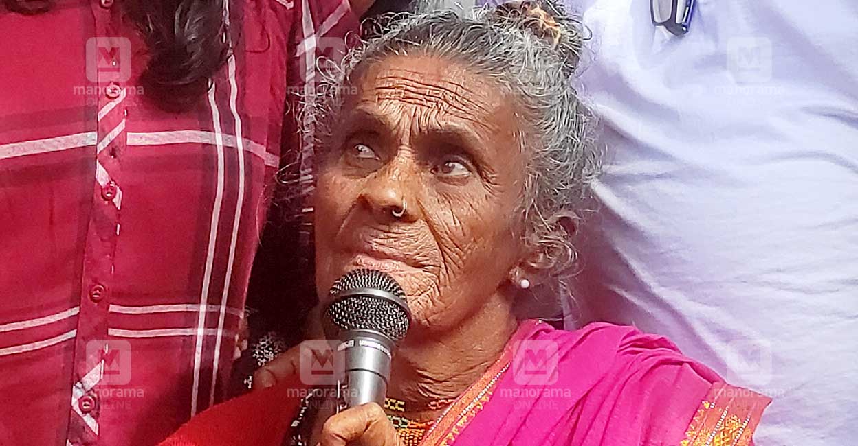 സർക്കാർ തിരുത്തി, ദയാബായി നിരാഹാരം അവസാനിപ്പിച്ചു - Dayabai Endosulfan ...