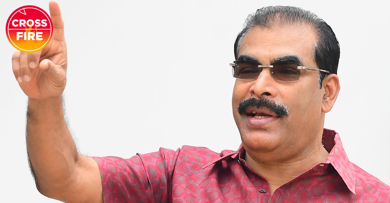 ‘പിണറായി പറഞ്ഞു: ഐശ്വര്യമായി കളി കണ്ടുവാ, ഇന്ന് ഫ്രാൻസ് ജയിക്കട്ടെ, കളി ...