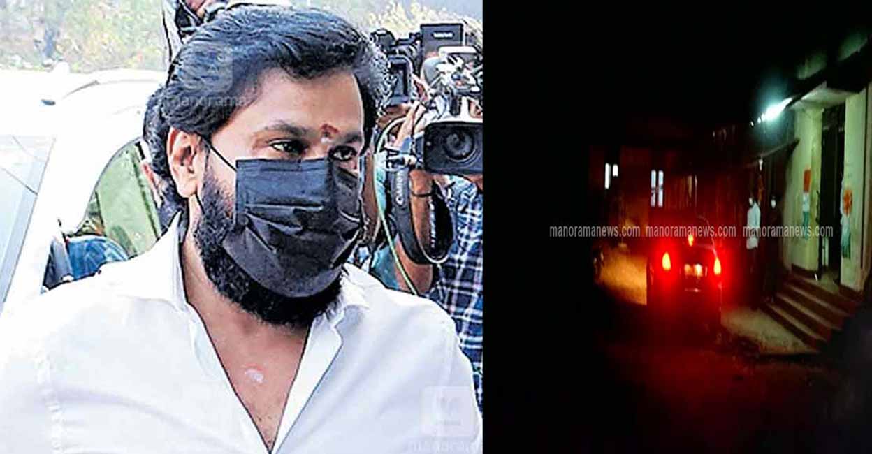 ദിലീപിന്റെ ഫോണുകള്‍ ആലുവ കോടതിയിലെത്തിച്ചു; പാസ്‌വേർഡ് കൈമാറണം | Dileep ...
