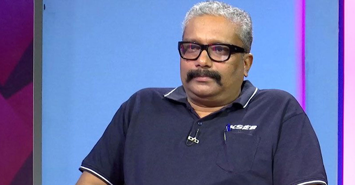 ഓഫിസര്‍മാര്‍ തൊഴിലാളി നേതാവാകേണ്ട; കോടതി വിധിയും ഇതിനെതിര്: ബി.അശോക് ...