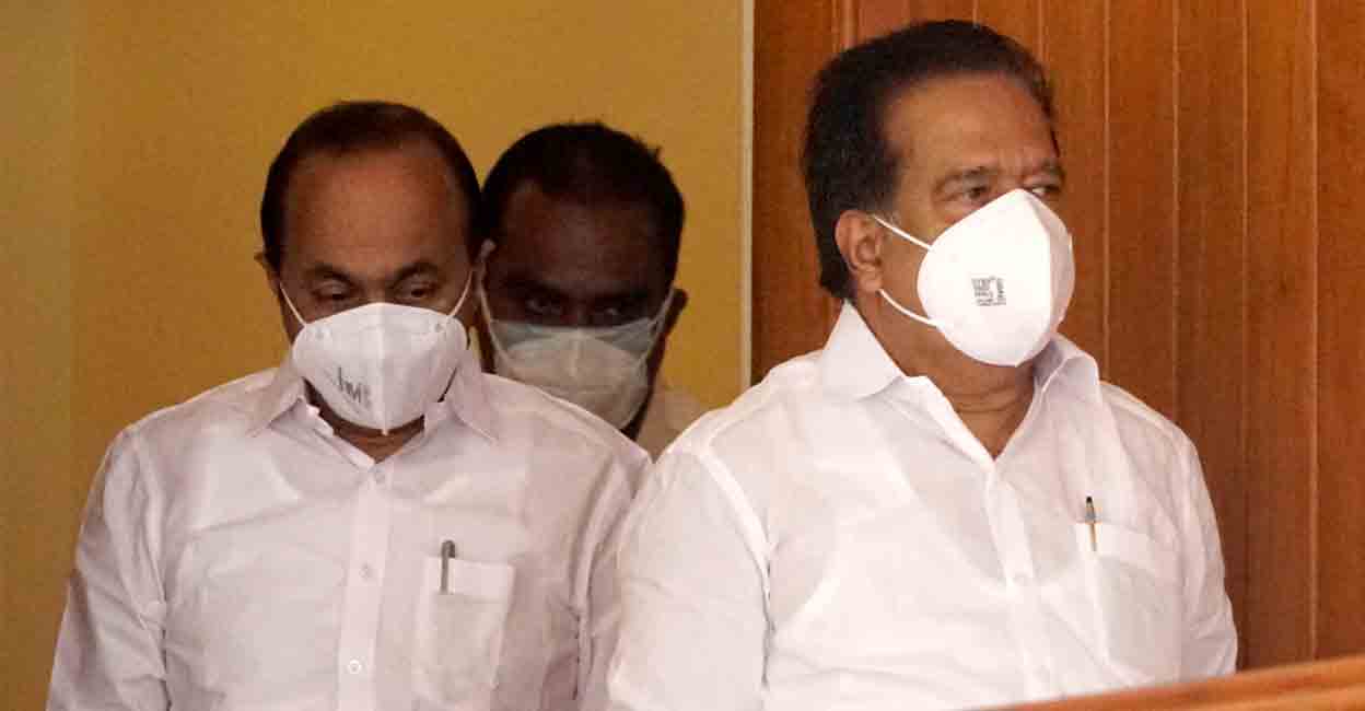 ചെന്നിത്തല – സതീശൻ അകൽച്ച പുറത്തേക്ക് | Ramesh Chennithala | VD ...