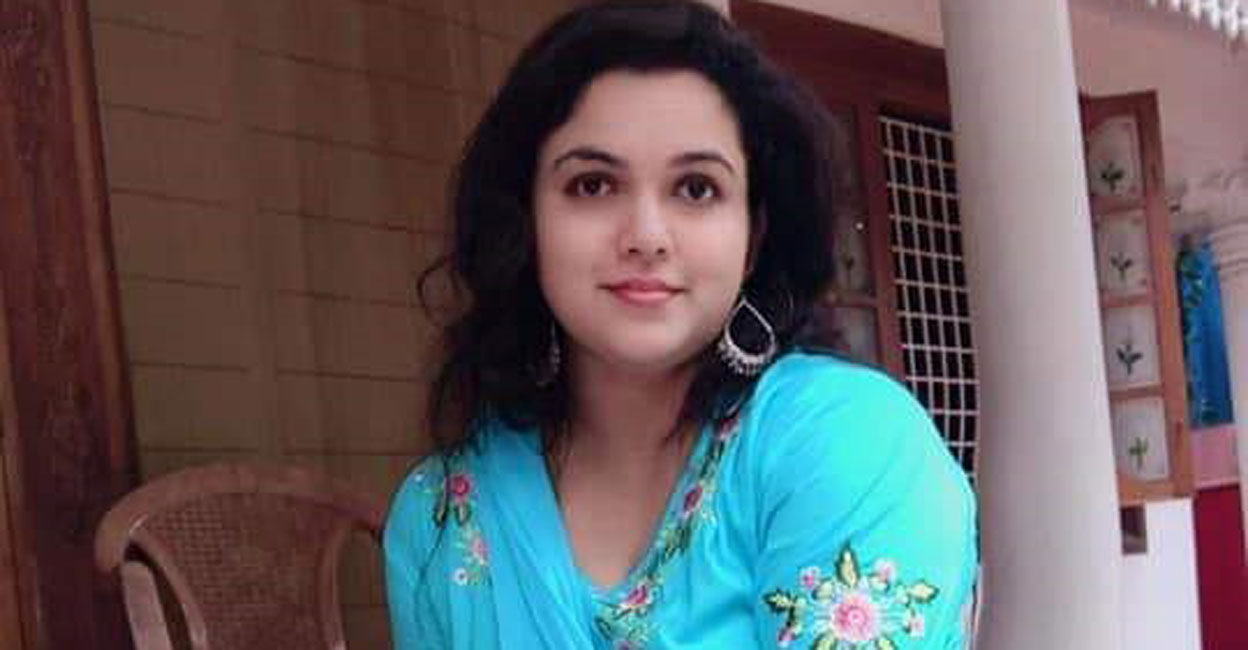 സൈബർ ആക്രമണം: ജീവനൊടുക്കേണ്ടി വരുമെന്ന് രേഷ്മയുടെ കുടുംബം | Reshma ...
