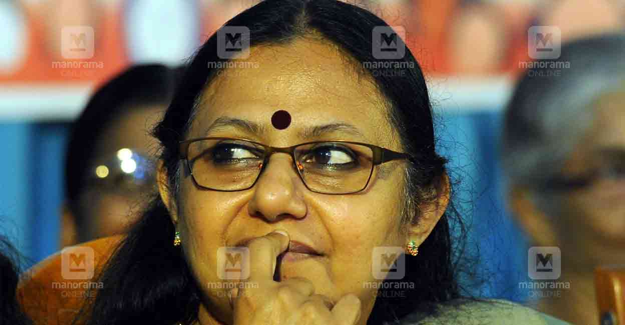 തന്റെ ശമ്പളം നിശ്ചയിച്ച് നൽകണമെന്ന് ടി.എൻ. സീമയുടെ കത്ത്; പ്രതിമാസ ...