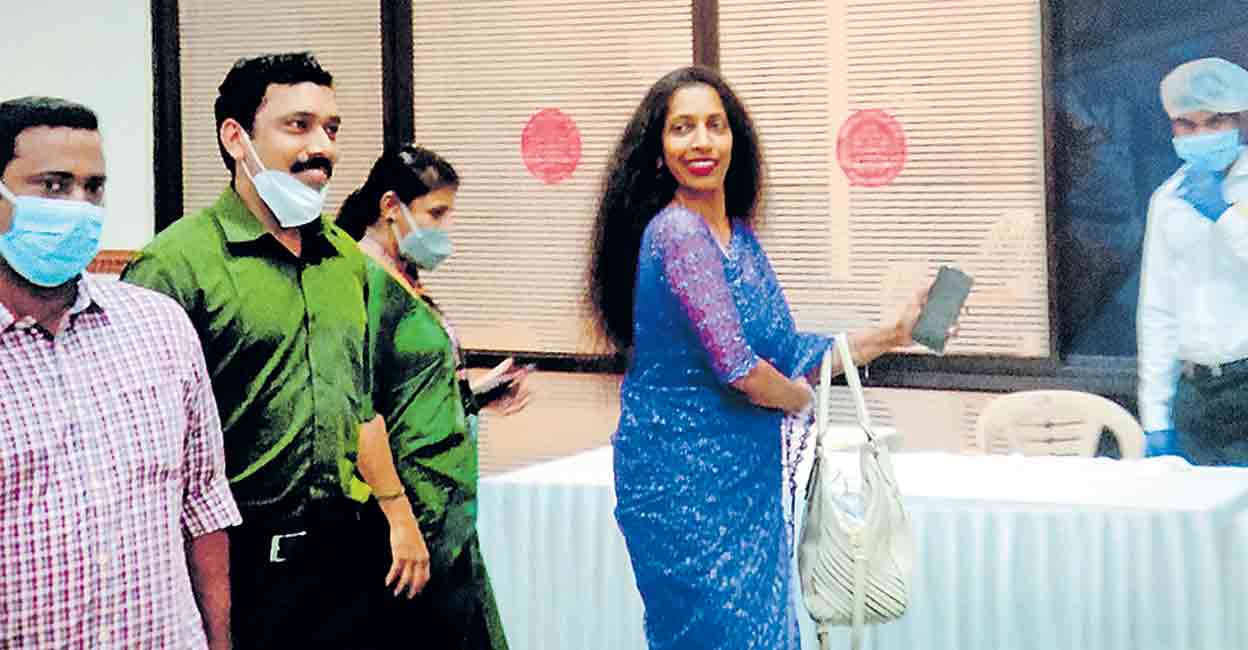 സഭയിൽ അനിത കയറിയതെങ്ങനെ?; കണ്ടെത്താൻ സിസിടിവി പരിശോധന - Anitha Pullayil ...