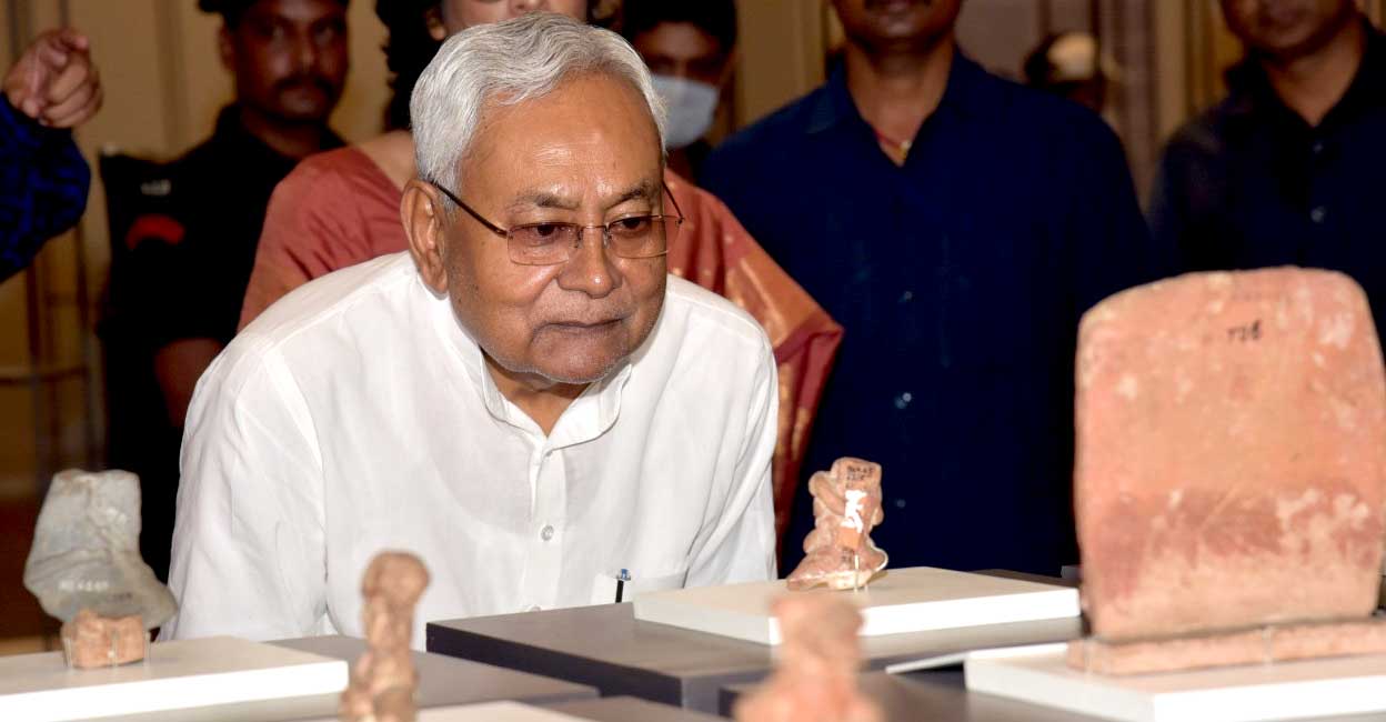 പ്രധാനമന്ത്രിയാകാൻ നിതീഷ് കരുത്തൻ: തേജസ്വി യാദവ് - Nitish Kumar ...