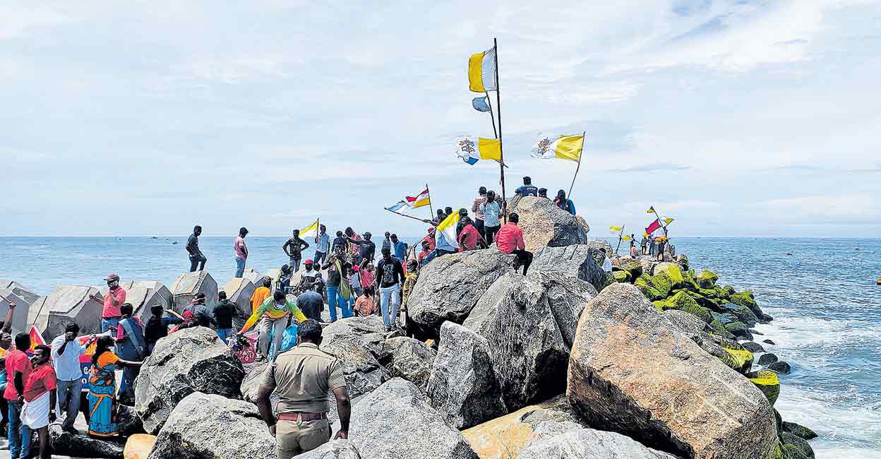 27 ദിവസം പിന്നിട്ട് വിഴിഞ്ഞം സമരം - Vizhinjam Protest | Manorama Online