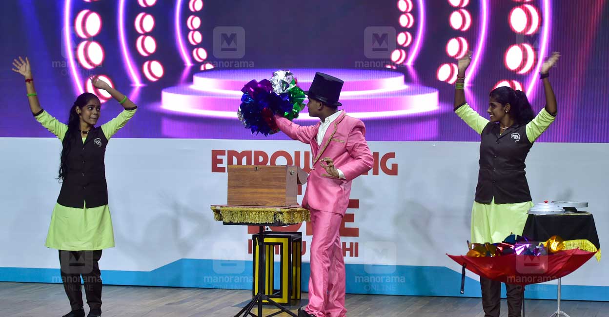 നന്ദി മുതുകാട്, ഇത് ദൈവസ്പർശമുളള അസ്സൽ മാജിക് | Gopinath Muthukad ...