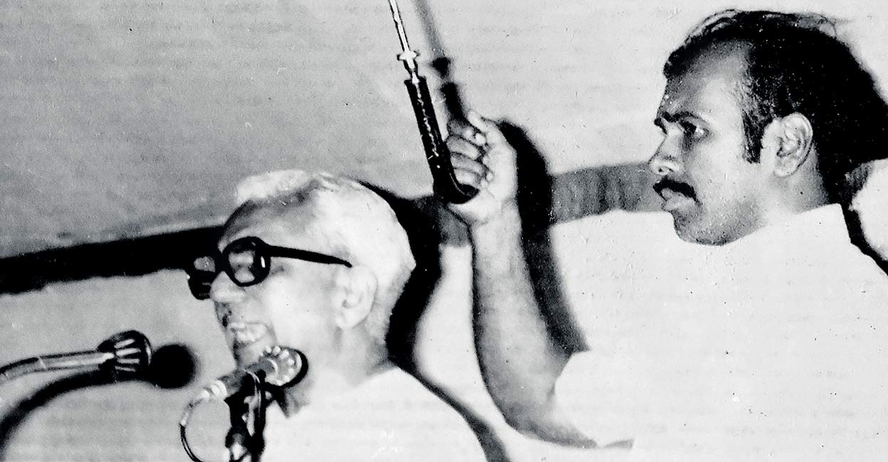 അരികിലെന്നും ലീഡർ - K Ramachandran gun man of Ex Chief minister K ...