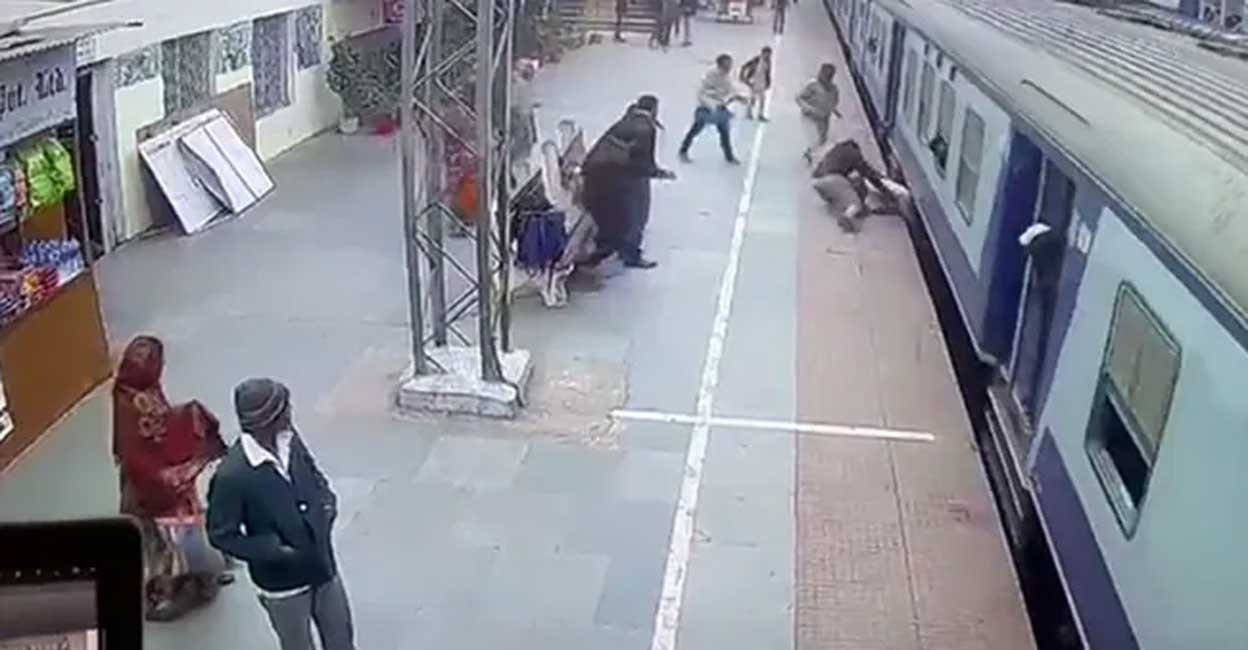 പിടിവിട്ട് പ്ലാറ്റ്ഫോമിന്റെയും ട്രെയിനിന്റെയും ഇടയിലേക്ക്; രക്ഷകനായി ആ ...