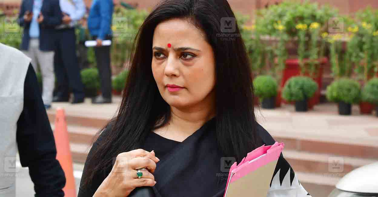 മഹുവ മൊയ്ത്രയുടെ സ്വകാര്യ ചിത്രങ്ങൾ പുറത്ത്; പിന്നിൽ ‘ബിജെപി ട്രോൾ സേന ...