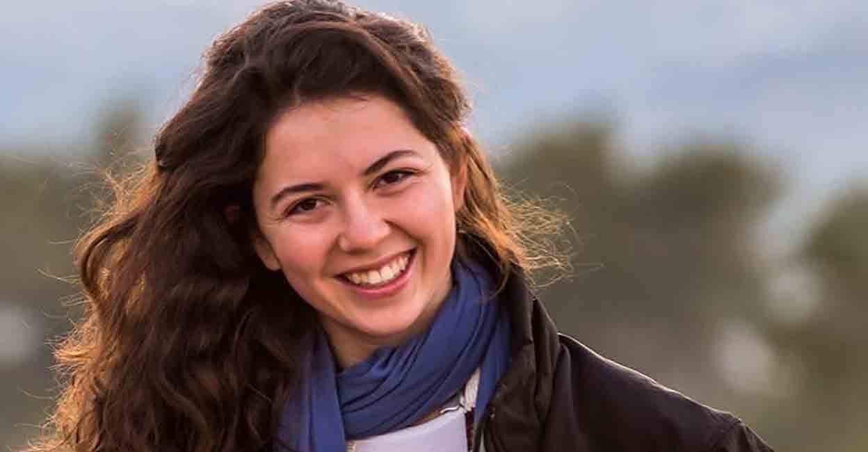 മകൾ ഇസ്രയേലിൽ കൊല്ലപ്പെട്ടെന്ന് സ്ഥിരീകരിച്ച് പിതാവ്; ‘വഴി കാട്ടി’ ഫോണും ആപ്പിൾ വാച്ചും - Israel ...