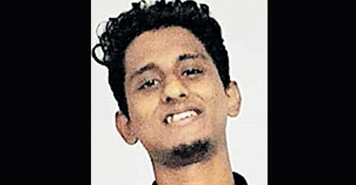 മദ്യലഹരിയിൽ കസ്റ്റംസ് ഉദ്യോഗസ്ഥൻ ഓടിച്ച കാറിടിച്ച് ബൈക്ക് യാത്രിക ...