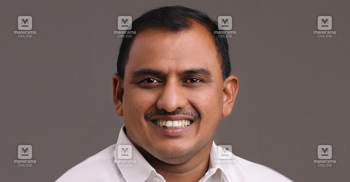 കസേരയിൽനിന്നും തള്ളിയിട്ടു മർദിച്ചു, അഷറഫ് എംഎൽഎയ്ക്ക് ഒരുവർഷം തടവ് ശിക്ഷ