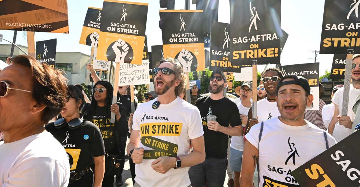 അവകാശങ്ങൾക്കായി തെരുവിലിറങ്ങി തൊഴിലാളികൾ; സമരങ്ങളാൽ വീർപ്പുമുട്ടി യുഎസ് ...