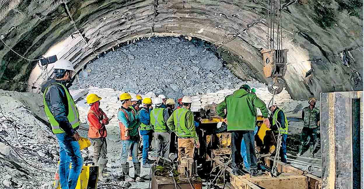 തുരങ്കത്തിലെ രക്ഷാപ്രവർത്തനം: തുരക്കാൻ തടസ്സം; പുതിയ യന്ത്രം വ്യോമമാർഗം ...