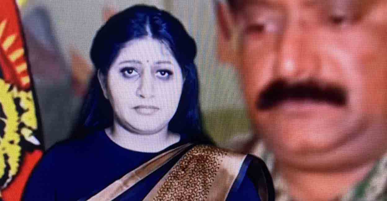 പ്രഭാകരന്റെ മകളായി എത്തിയത് ആൾമാറാട്ടക്കാരി: രഹസ്യാന്വേഷണ വിഭാഗം - Duwaraka Prabhakaran ...