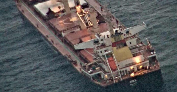 തട്ടിക്കൊണ്ടുപോയ മാൾട്ട കപ്പലിലെ നാവികനെ രക്ഷപ്പെടുത്തി ഇന്ത്യ ...